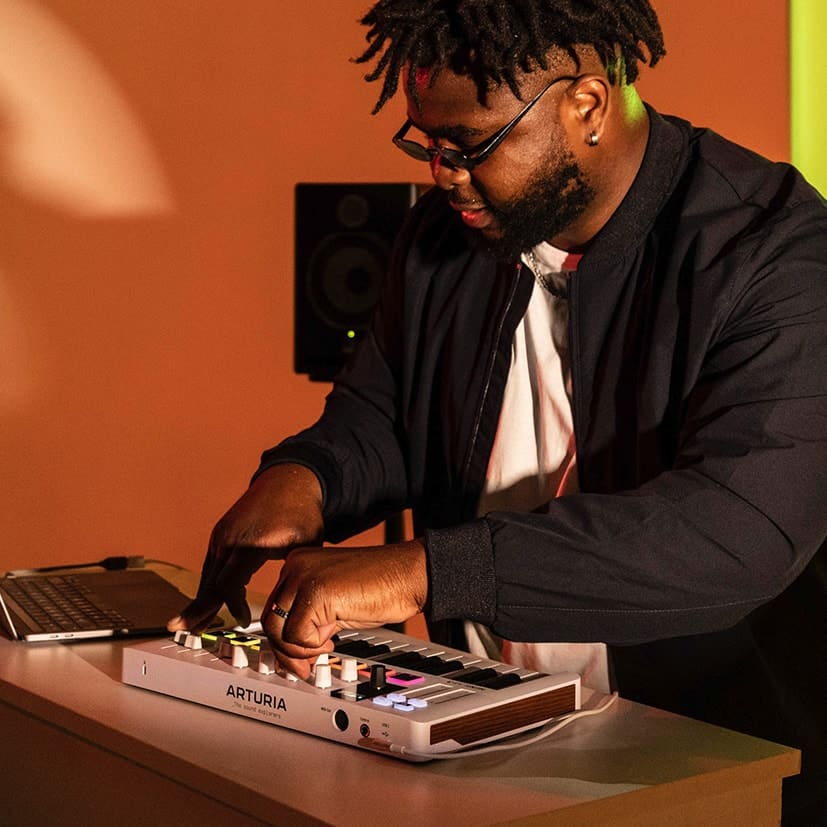 Arturia MiniLab 3 Deep Black - 25 Tuş MIDI Klavye Fiyatı ve Özellikleri ...